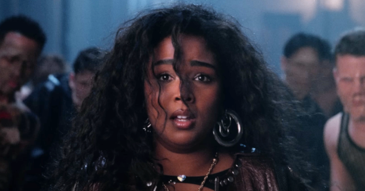 Lizzo Keeps It Fun & Sassy in New Dance Video - Mandatory