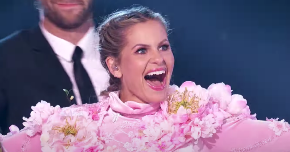 Candace Cameron Bure Says Robin Thicke Is Her 'First Crush'