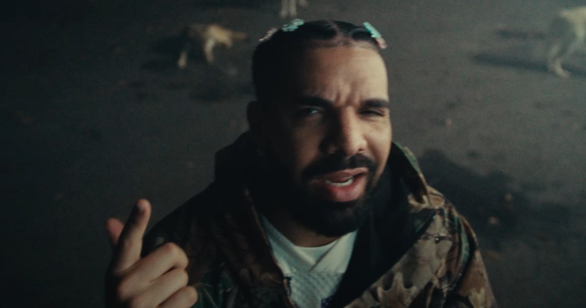 Drake Plays Sabrina Carpenter’s Songs After Renting a Club - Mandatory