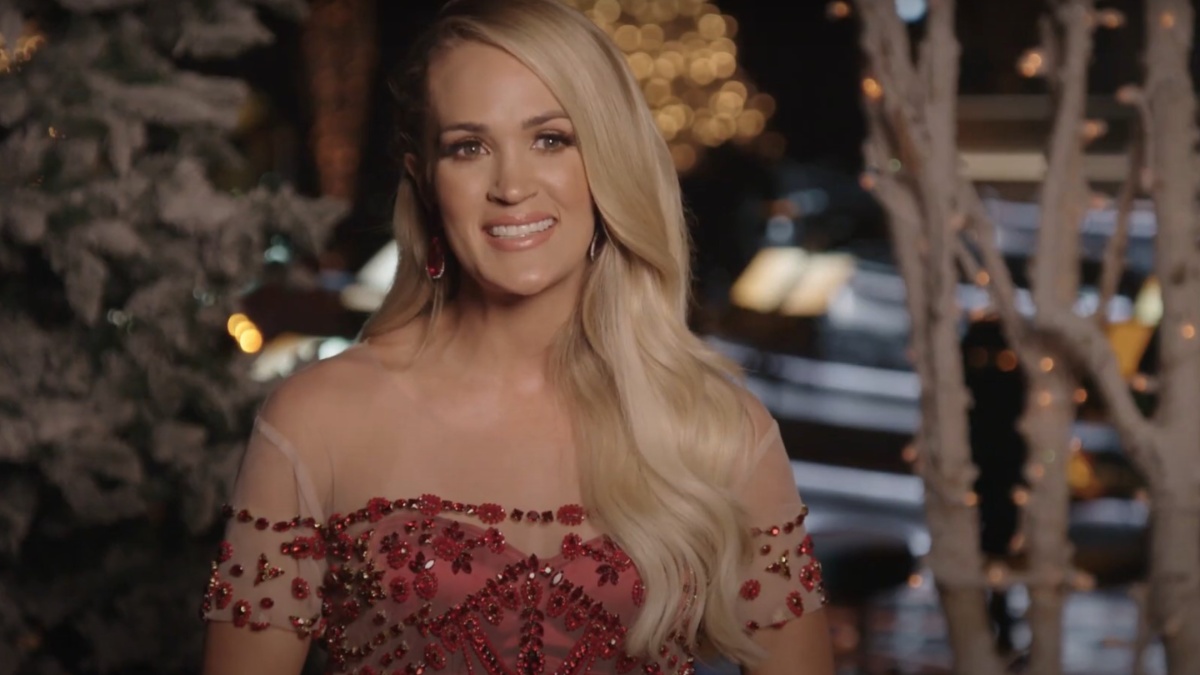 Carrie Underwood Says American Idol Contestant Has 'Taylor Swift-Esque ...