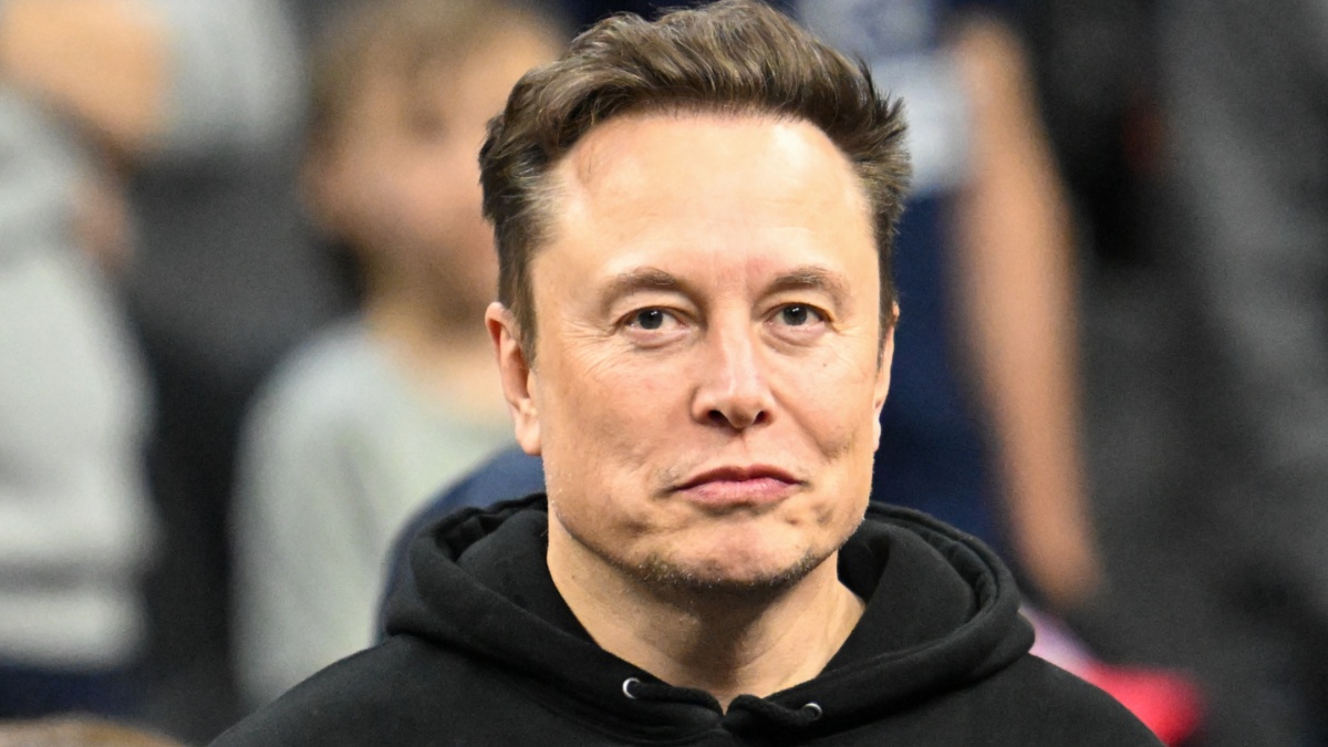 Here’s Why Elon Musk Has a Neck Scar - Mandatory