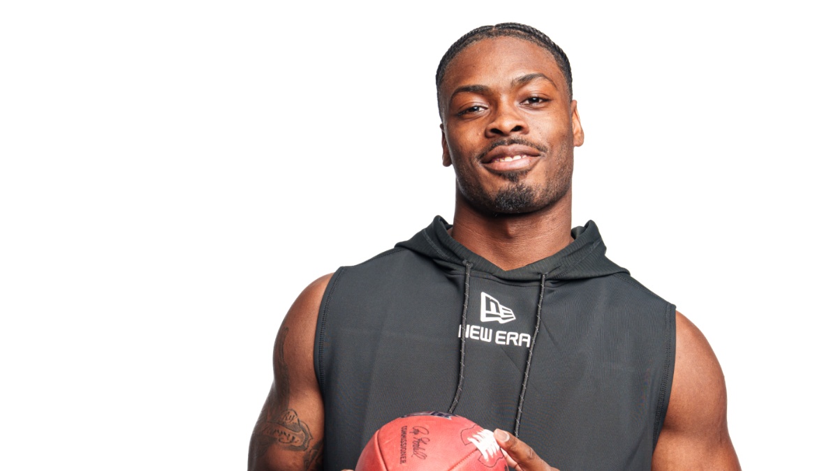 Who Is Malaki Starks' Fiancée, Savanna Jackson? & What Is Their ...