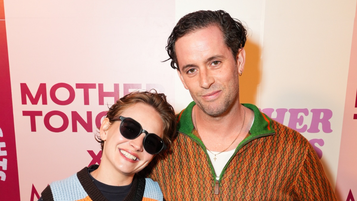 Who Is Britt Robertson's Husband, Paul Floyd & What Is Their ...
