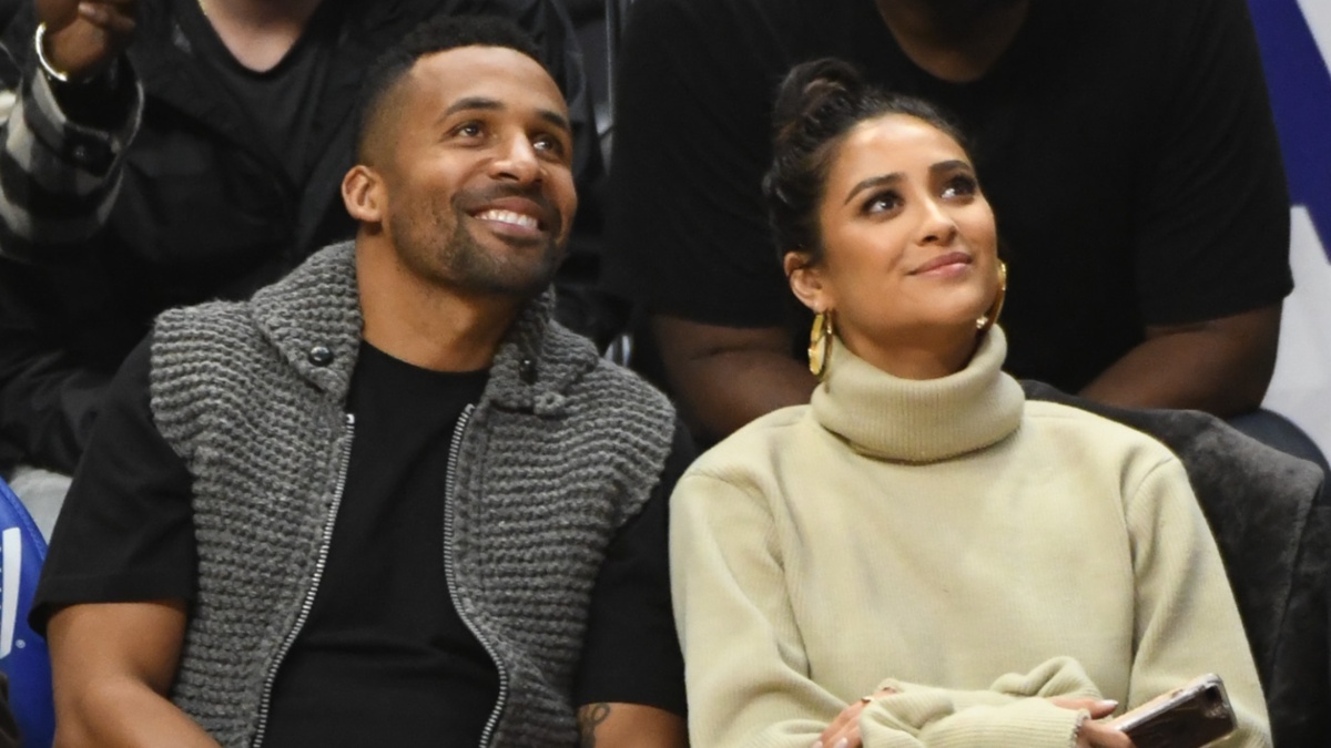 Who Is Shay Mitchell's Boyfriend, Matte Babel & How Many Kids Do They ...