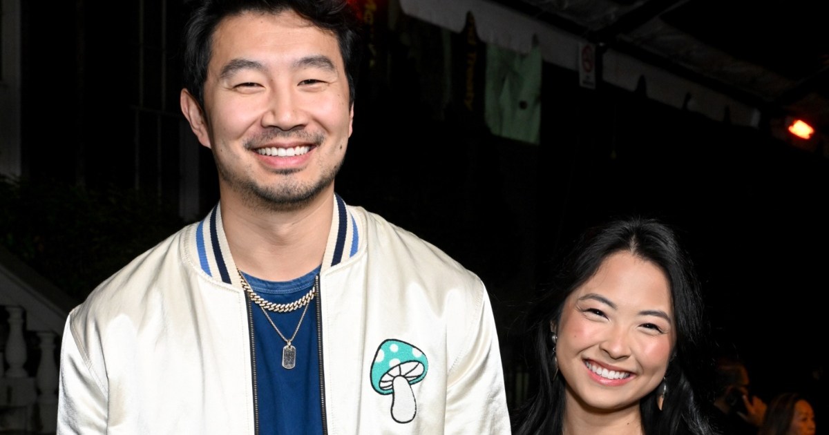 Simu Liu Proposes to Girlfriend Allison Hsu in Paris - Mandatory