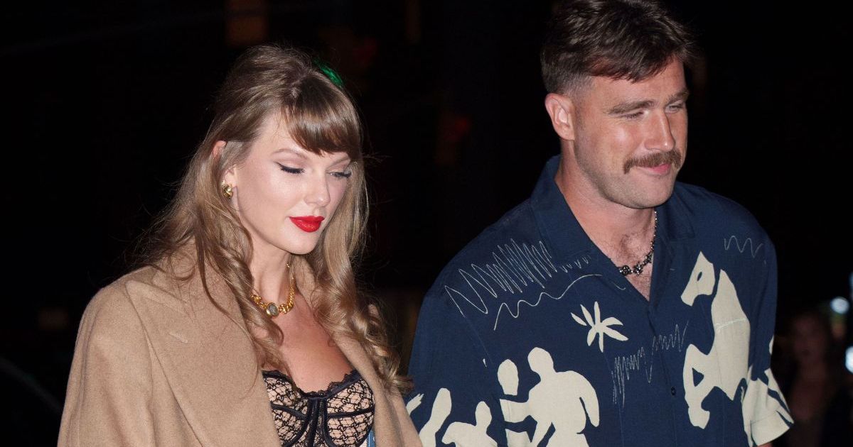 Taylor Swift & Travis Kelce Didn't Use Private Room for Philly Date ...