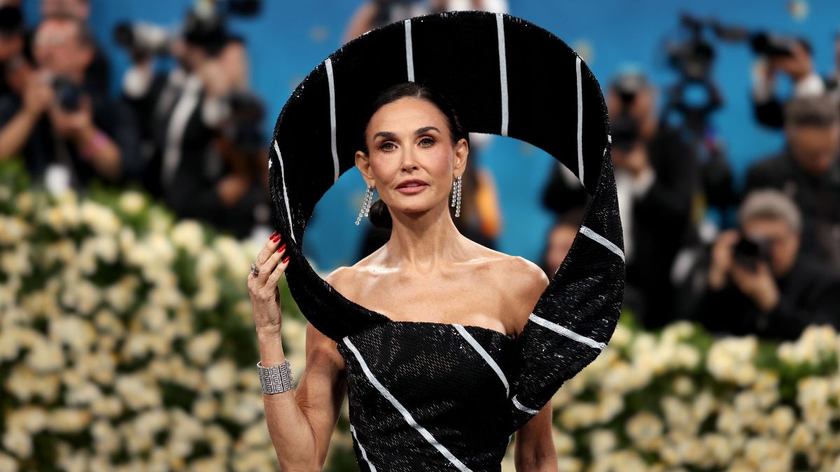 Demi Moore’s Met Gala 2025 Dress Is a Giant Neck Tie - Mandatory