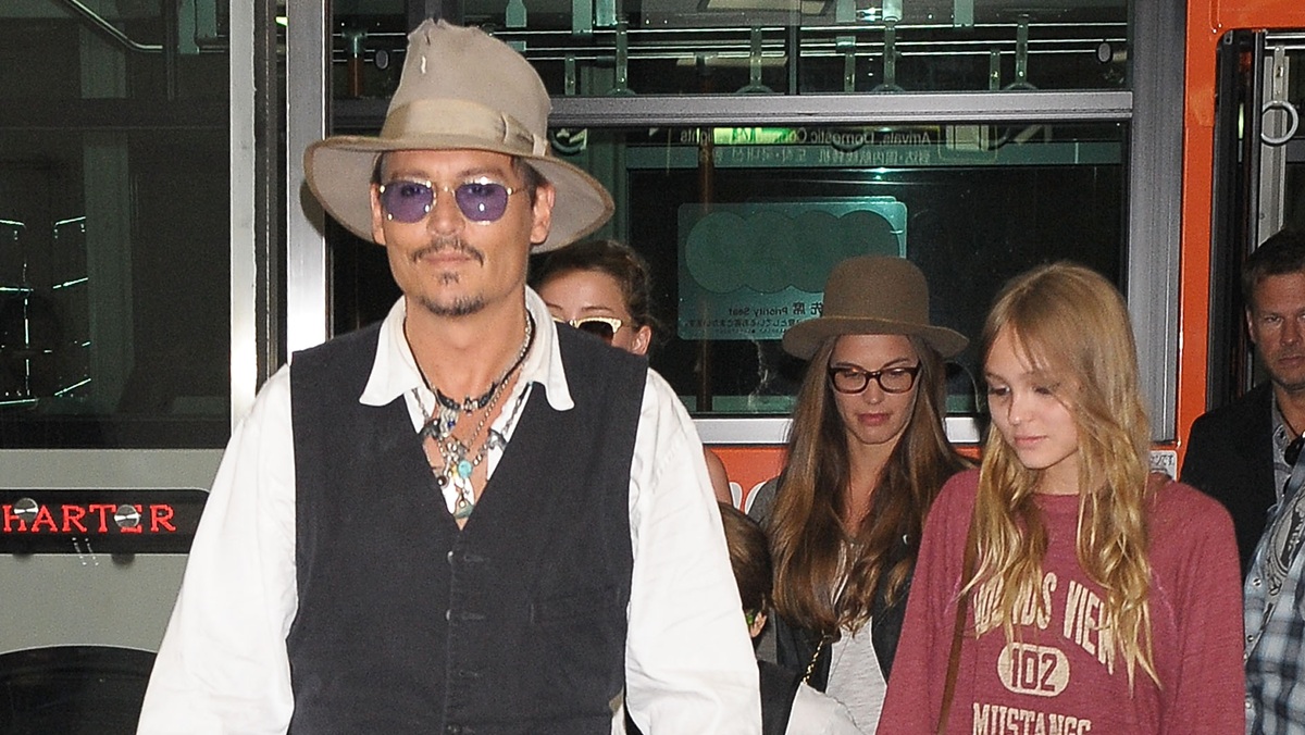 Johnny Depp Created Fond Memories With His Kids While Raising Them With ...