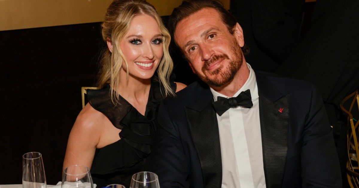 How I Met Your Mother's Jason Segel & Girlfriend Kayla Radomski Engaged ...