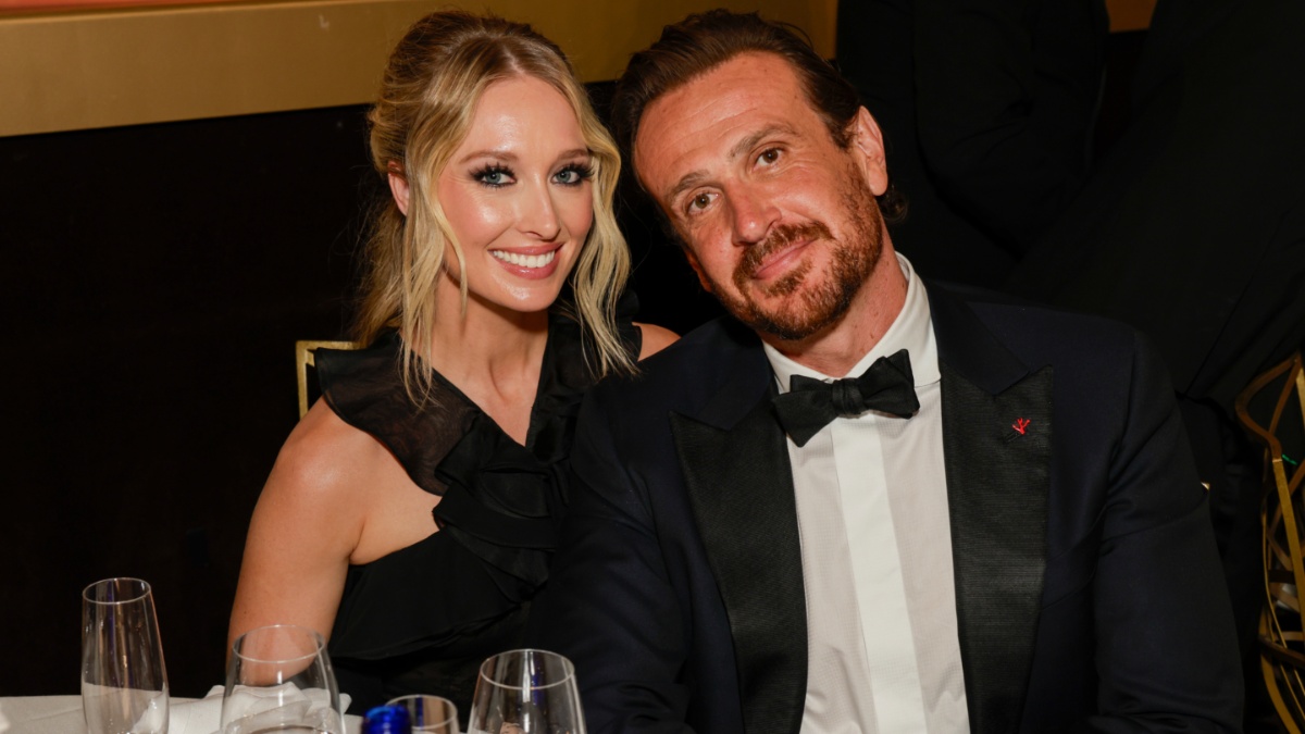 How I Met Your Mother's Jason Segel & Girlfriend Kayla Radomski Engaged ...
