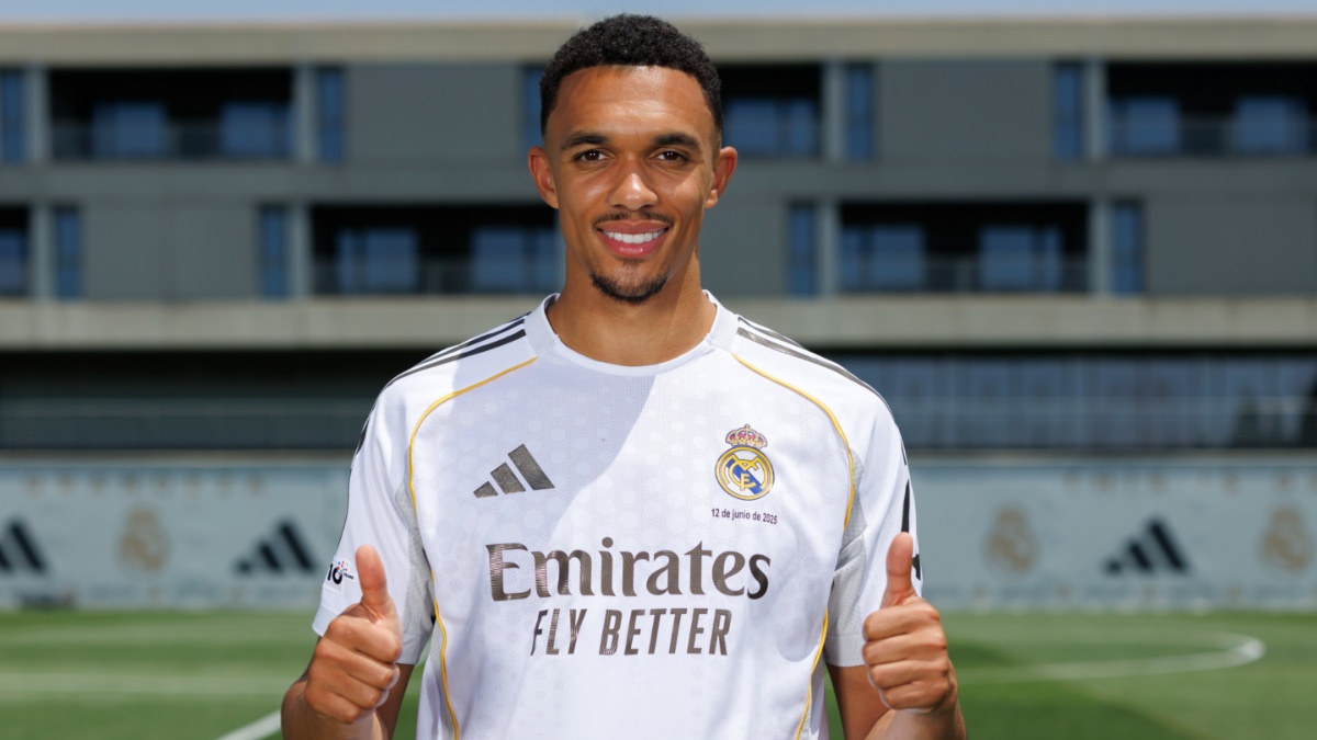 Who Is Trent Alexander-Arnold's Girlfriend, Estelle Behnke & What Is ...