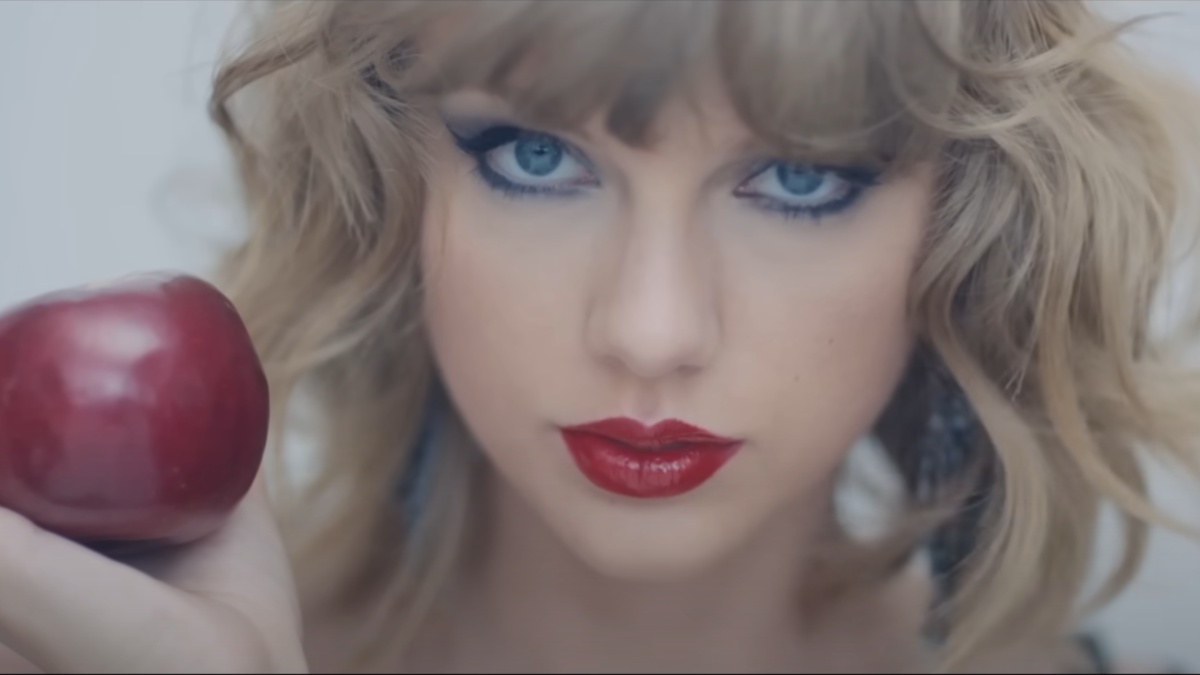 ‘Taylor Swift Summer Collection 2025’ Trends Amid New Merch Drop ...
