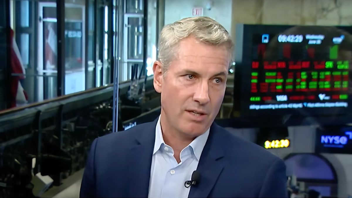 Astronomer CEO Andy Bryon Resigns After Coldplay Kiss Cam Fiasco - Mandatory