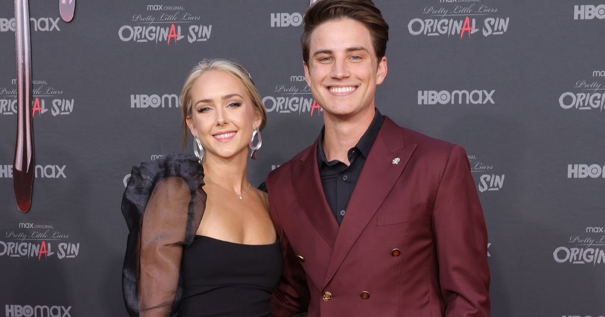 Who Is Carson Rowland's Wife, Maris & What Is Their Relationship ...