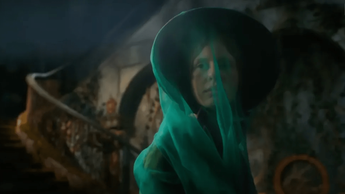 Fans React to First Look of Mia Goth as Elizabeth Lavenza in Frankenstein