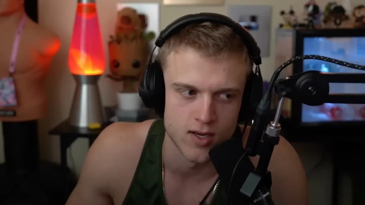 Who Is Joe Bartolozzi's Girlfriend, Brooke Armitage & What Is Her Instagram? - Mandatory