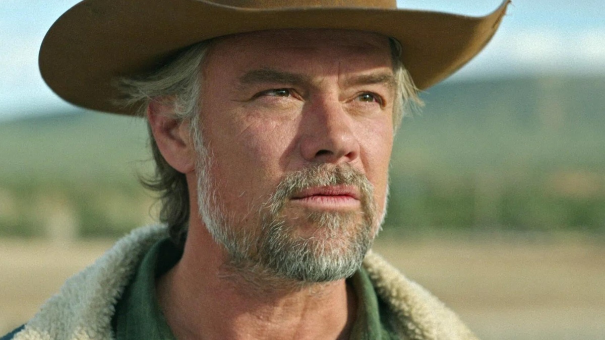 Josh Duhamel Says He Left Hollywood For This Reason - Mandatory