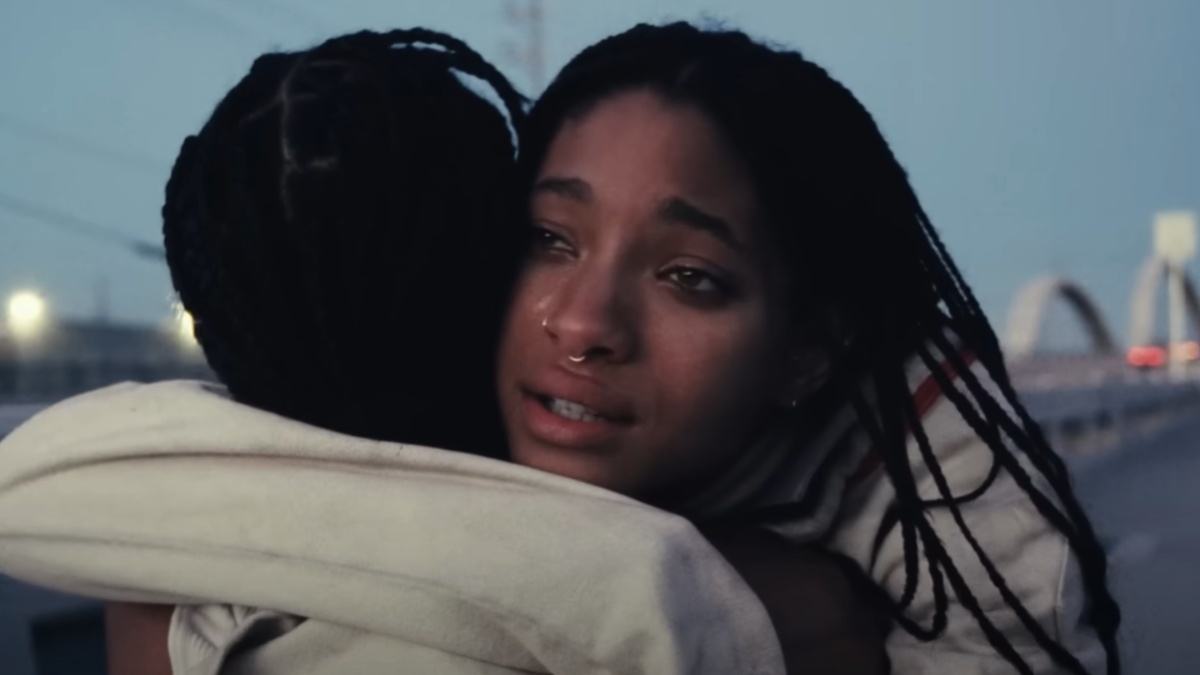 Fans React to Willow Smith's 'P-' Comment With Crying Photo - Mandatory