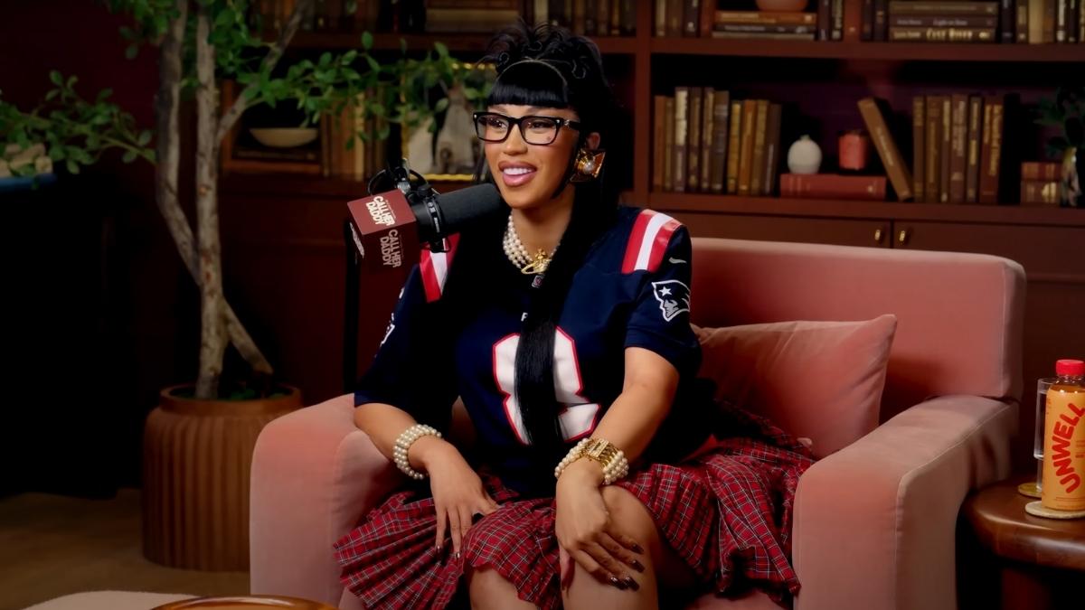 Cardi B's Butt Is Numb All the Time & That Helped Her With the Piercing ...