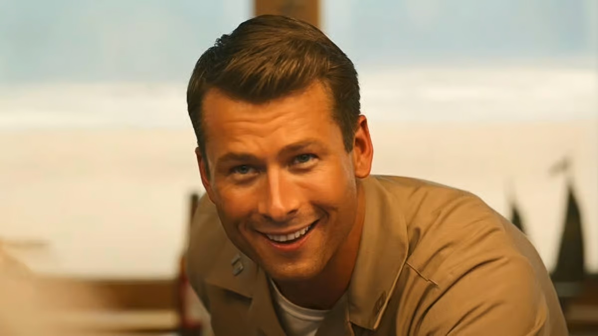 Glen Powell’s Bulky Muscle Suit Photo Shoot Confuses Fans - Mandatory
