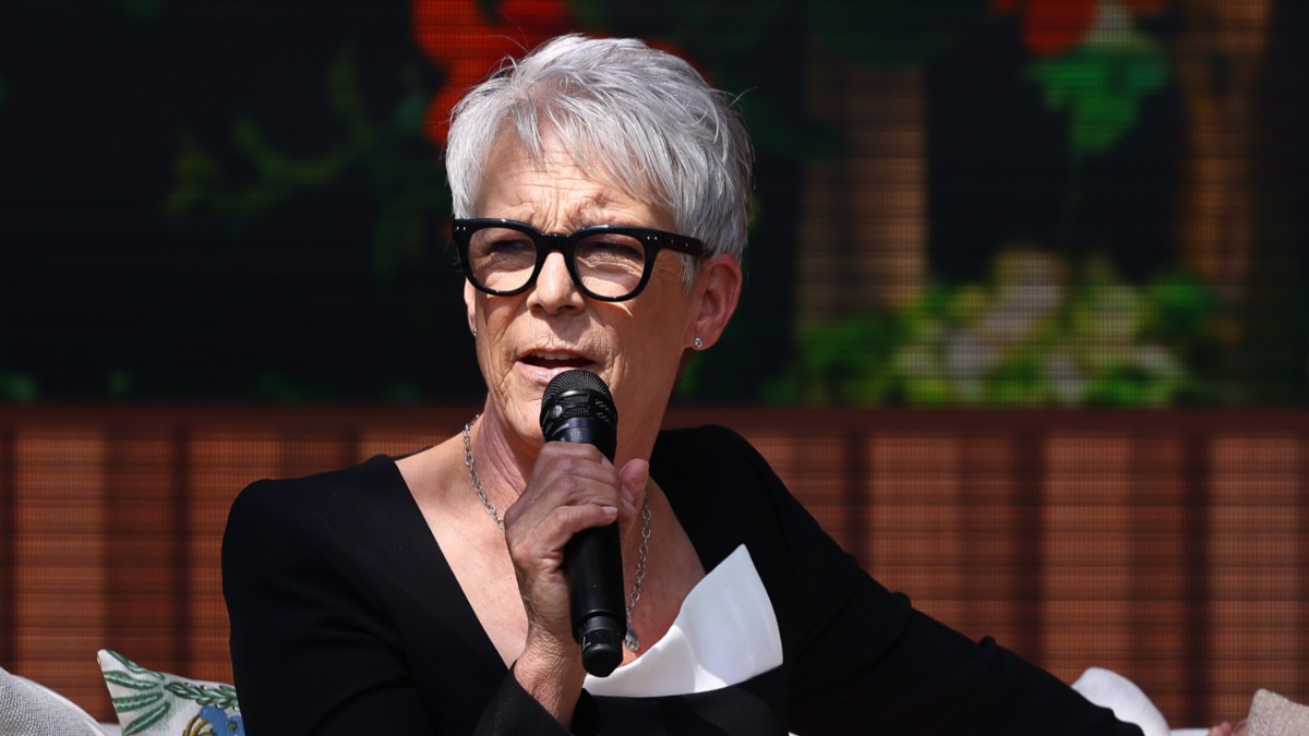 Jamie Lee Curtis Goes Viral for Low-Cut Top In New Video - Mandatory