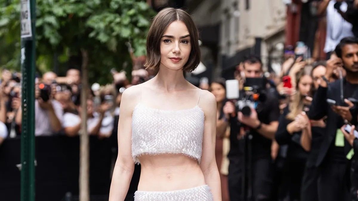 Lily Collins Showcases Her Abs in Two-Piece Red Carpet Outfit - Mandatory