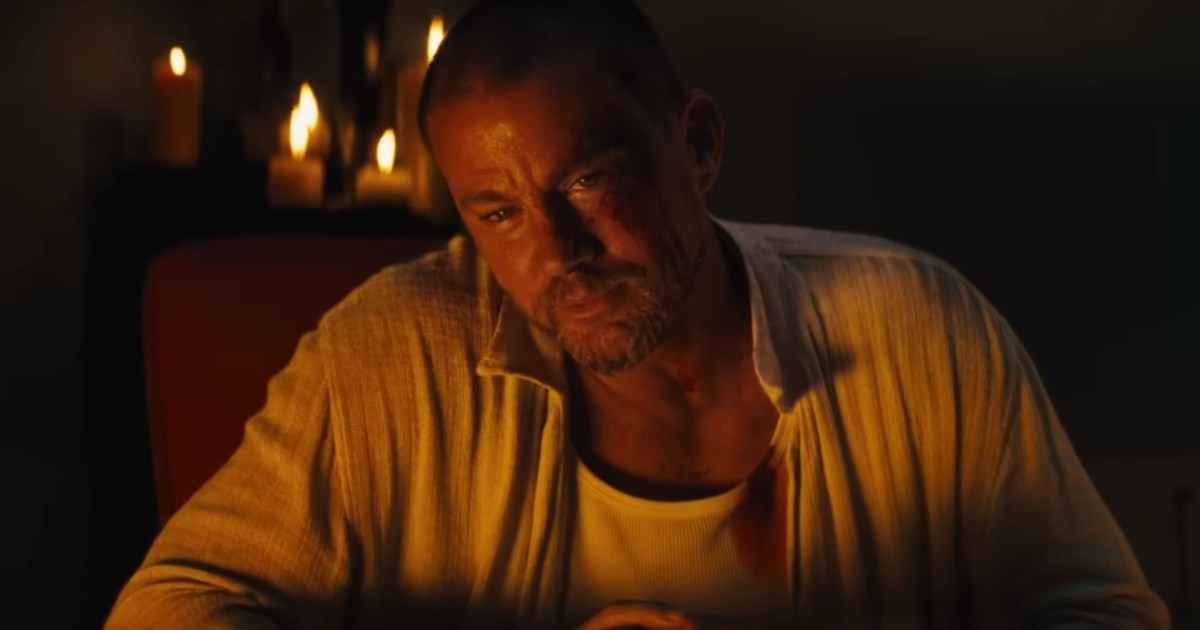 Channing Tatum Debuts Blond Hair & Goatee in New Photo - Mandatory