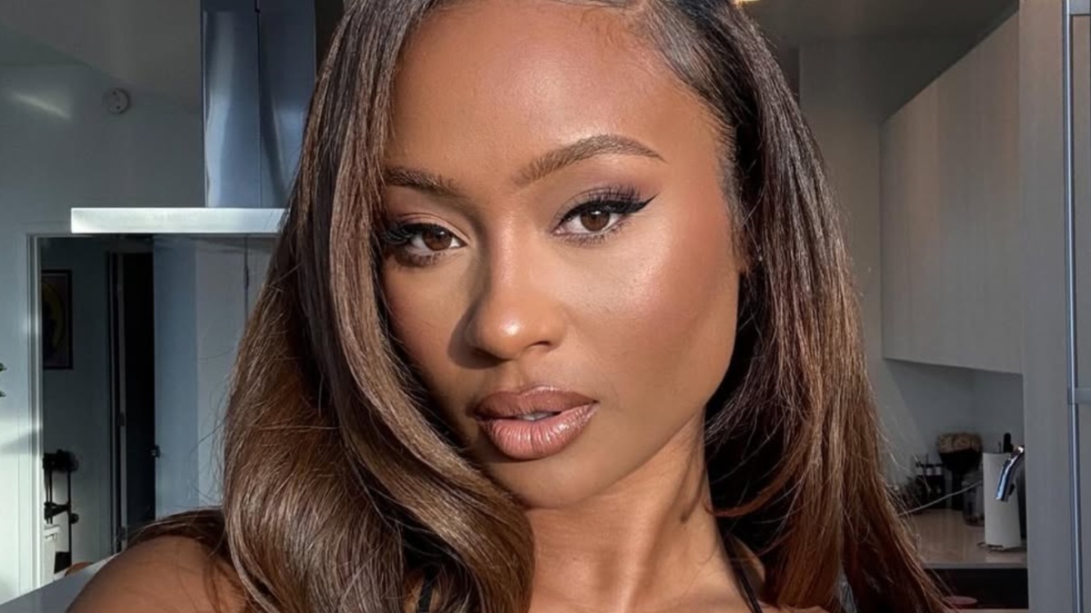 Fans React to Travis Kelce's Ex Kayla Nicole Wearing Mini Shorts in ...