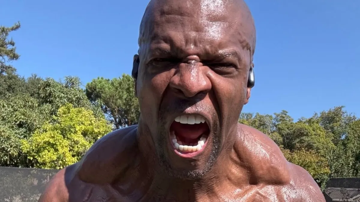 Terry Crews Flexes for the Camera in Jaw-Dropping Shirtless Pic - Mandatory