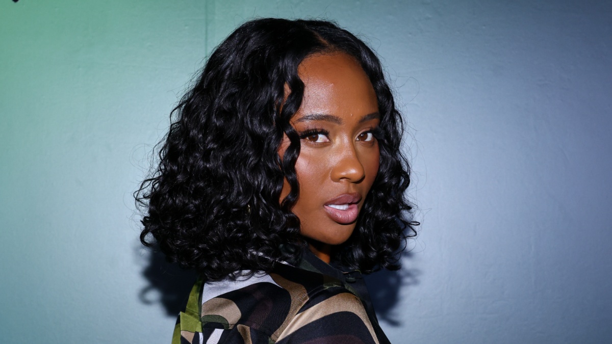 Travis Kelce’s Ex Kayla Nicole in White Maxi Dress Has Got Fans Saying ...