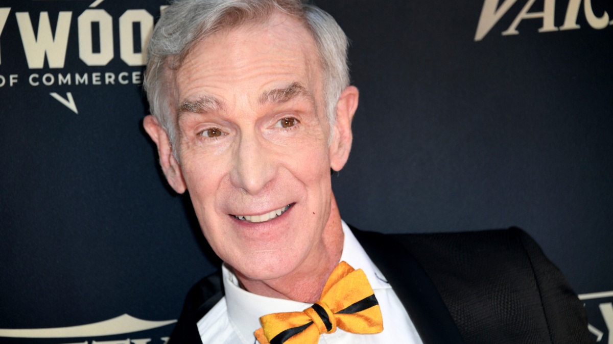 Bill Nye Gets Star on Hollywood Walk of Fame for TV Contribution ...