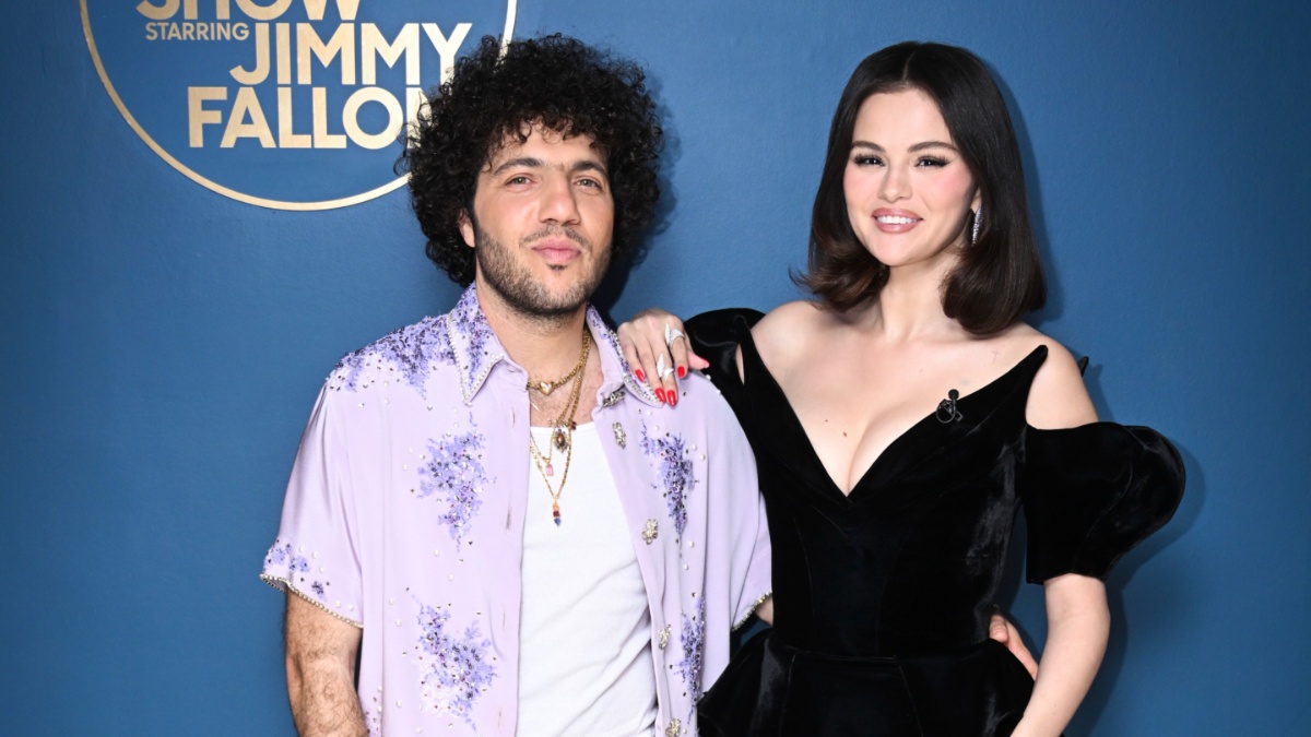 Sydney Sweeney, Sabrina Carpenter & Other Stars React to Selena Gomez ...