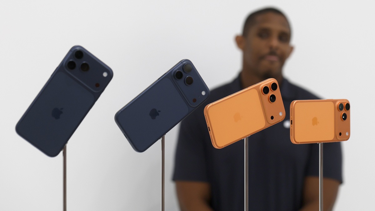 No, You Can't Get a Black iPhone 17 Pro or Pro Max - Mandatory