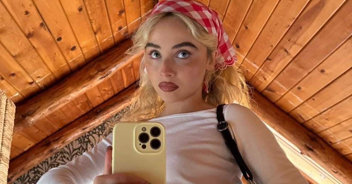 Sabrina Carpenter's Gravity-Defying Pose in Vogue Photo Surprises Fans ...