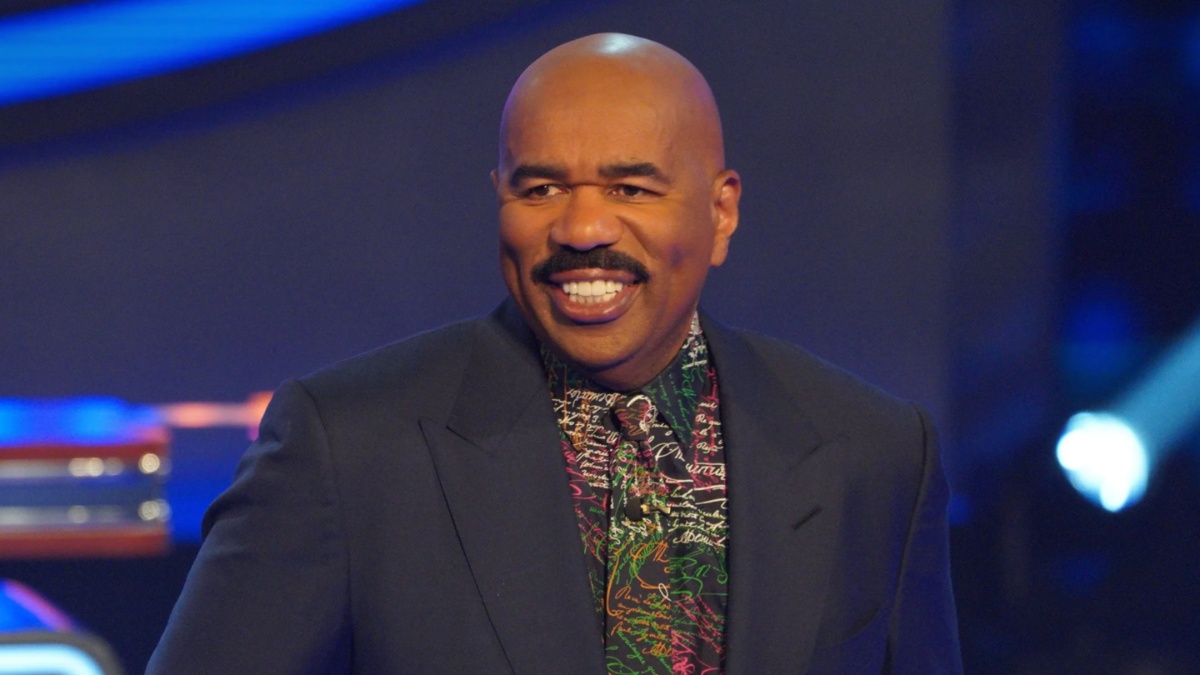 Steve Harvey 'Hates Seeing' Lori Harvey's Thong Pic Going Viral ...