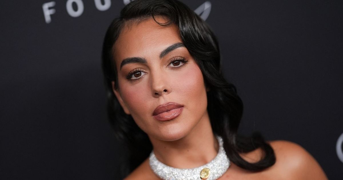 Georgina Rodríguez & Lauren Sánchez Bezos Turn Heads in Daring Neckline ...