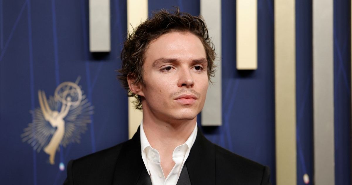 Nicholas Alexander Chavez Has Internet in Chokehold As He Dances ...