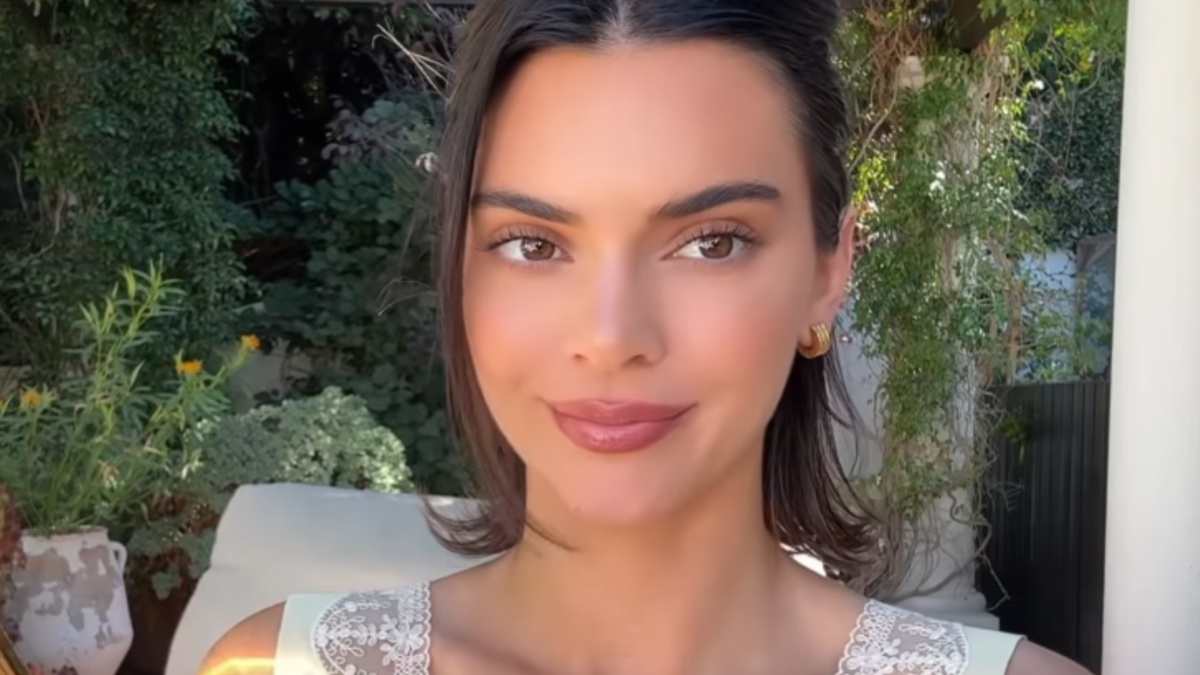 Kendall Jenner’s Workout Fit Will Make You Do a Double Take - Mandatory