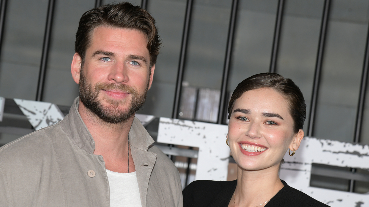 Liam Hemsworth & Gabriella Brooks Officially Engaged as Model Shares ...