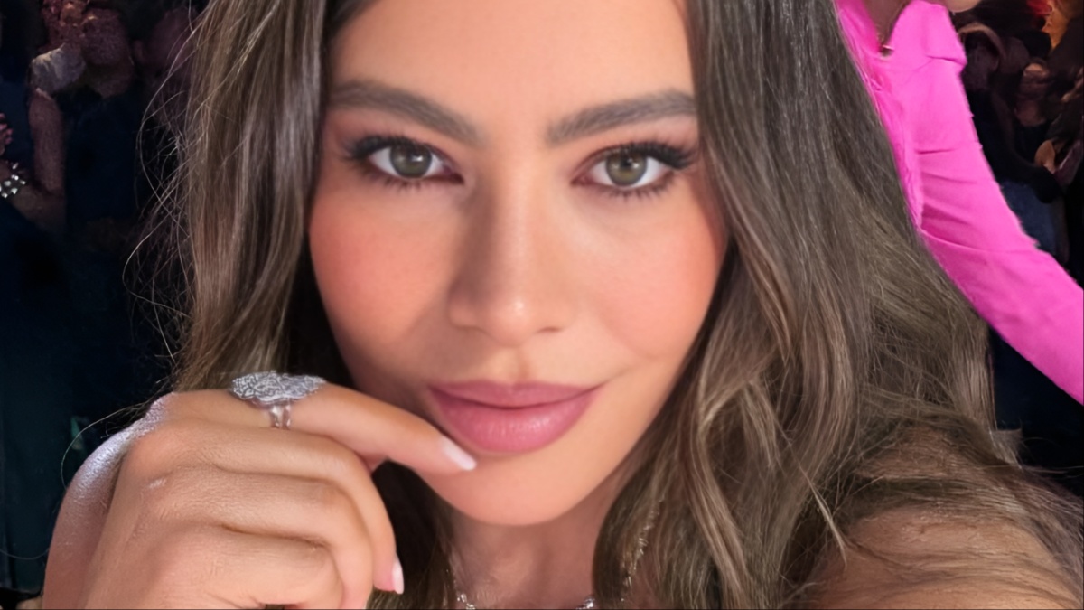 Sofia Vergara Shows off More Than Curves in New Photo Dump - Mandatory