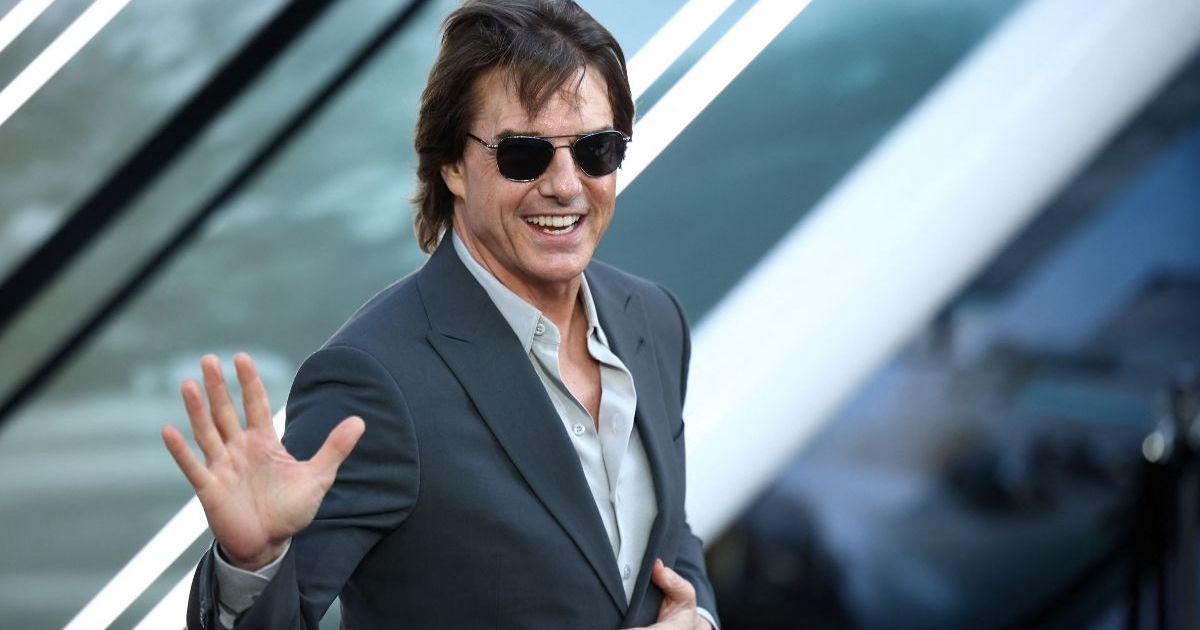 Joe Rogan Calls Tom Cruise 'Nuts' For a Reason - Mandatory