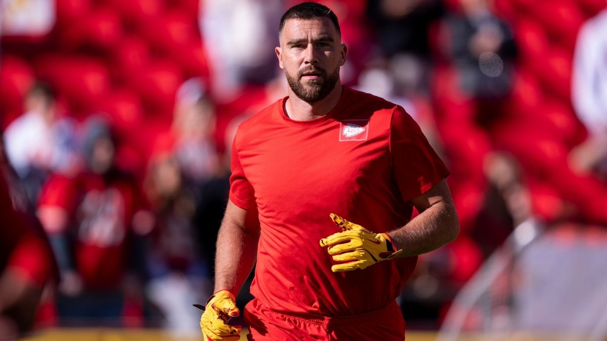 ‘Gym Teacher’ Travis Kelce Praised by Swifties After Chiefs Win - Mandatory
