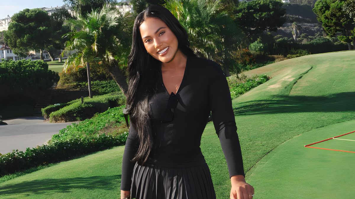 Ayesha Curry's Black Mini-Skirt Look Deserves Second Look - Mandatory