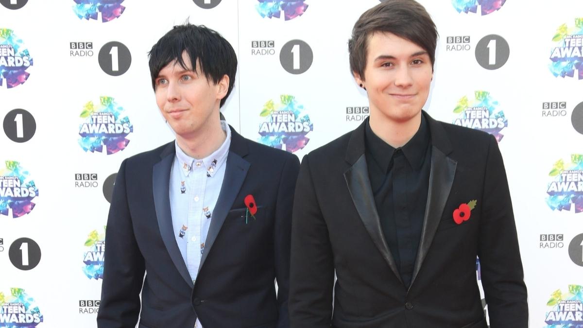 Fans React to YouTubers Dan & Phil Confirming Their 16 Years of Romance ...
