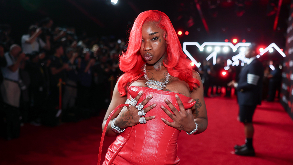 Sexyy Red ‘Can’t Twerk Right’ at ComplexCon, Internet Says - Mandatory