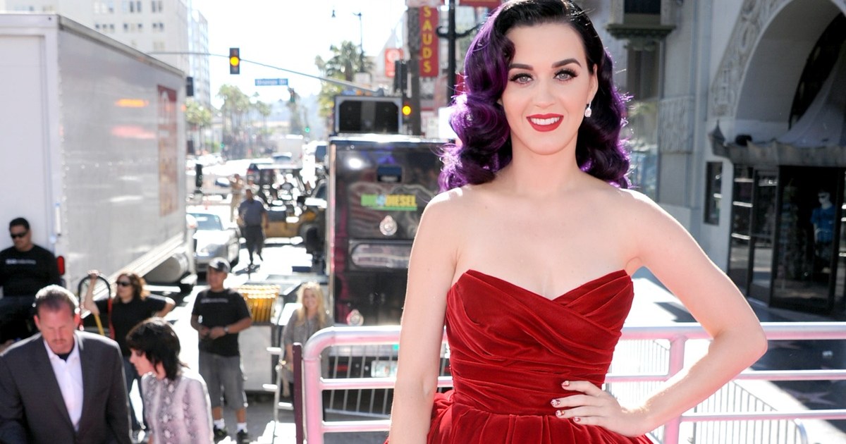 Katy Perry’s Red Dress Was Perfect for Her Parisian Date Night - Mandatory