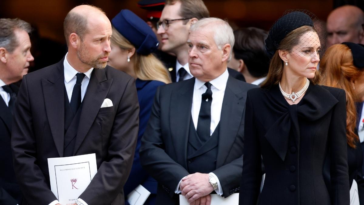 Prince William & Kate Middleton 'Drawing Lines' With Prince Andrew ...