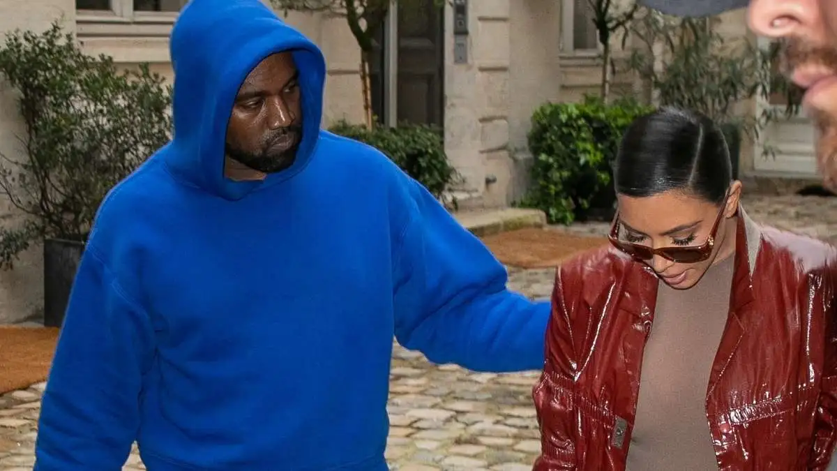 Kim Kardashian’s Mask Look Was Metaphor for ‘Kanye West’s Control ...