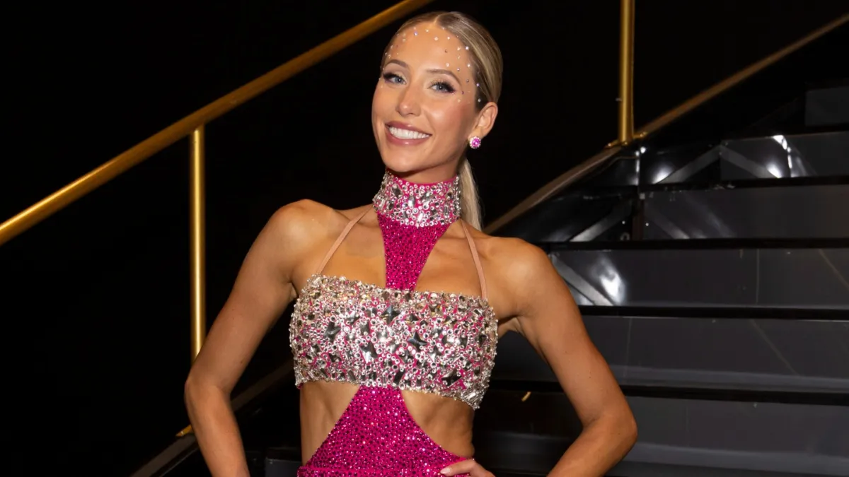 Alix Earle Gives Sneak Peek of Her Toned Abs in Pink Cut-Out Jumpsuit ...