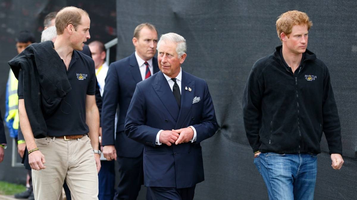 Prince William Gave King Charles Ultimatum To Choose Between Him & Prince Harry, per Source ...